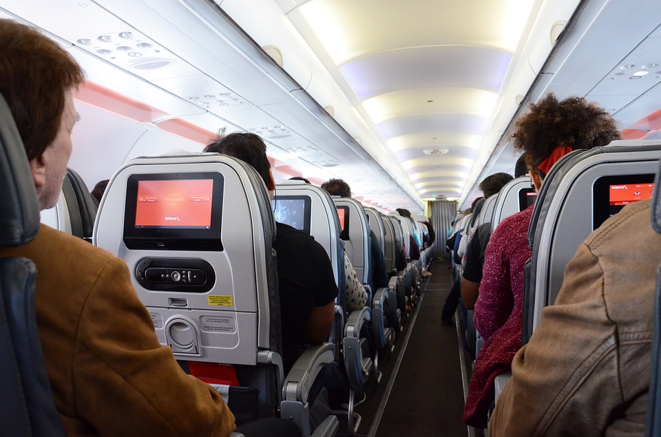Voyage en avion : 16 conseils pratiques pour un vol agréable - eDreams